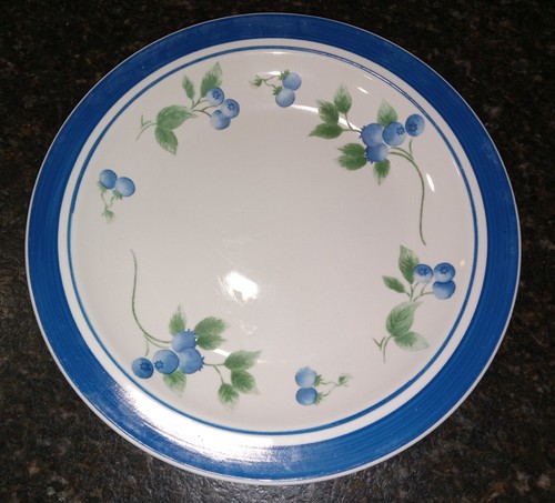 L.L. Bean Blueberry Pattern Oven to Table 11" Stoneware Dinner Plate ...