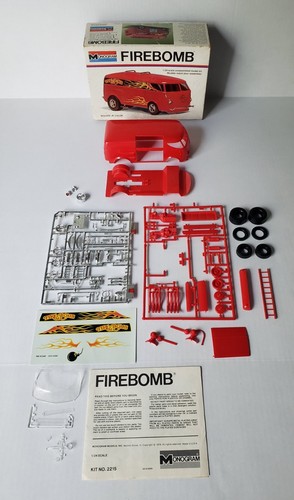 UNBUILT 1976 💣 FIREBOMB 🔥 VW VAN TOM DANIEL MODEL KIT Fire Truck ...