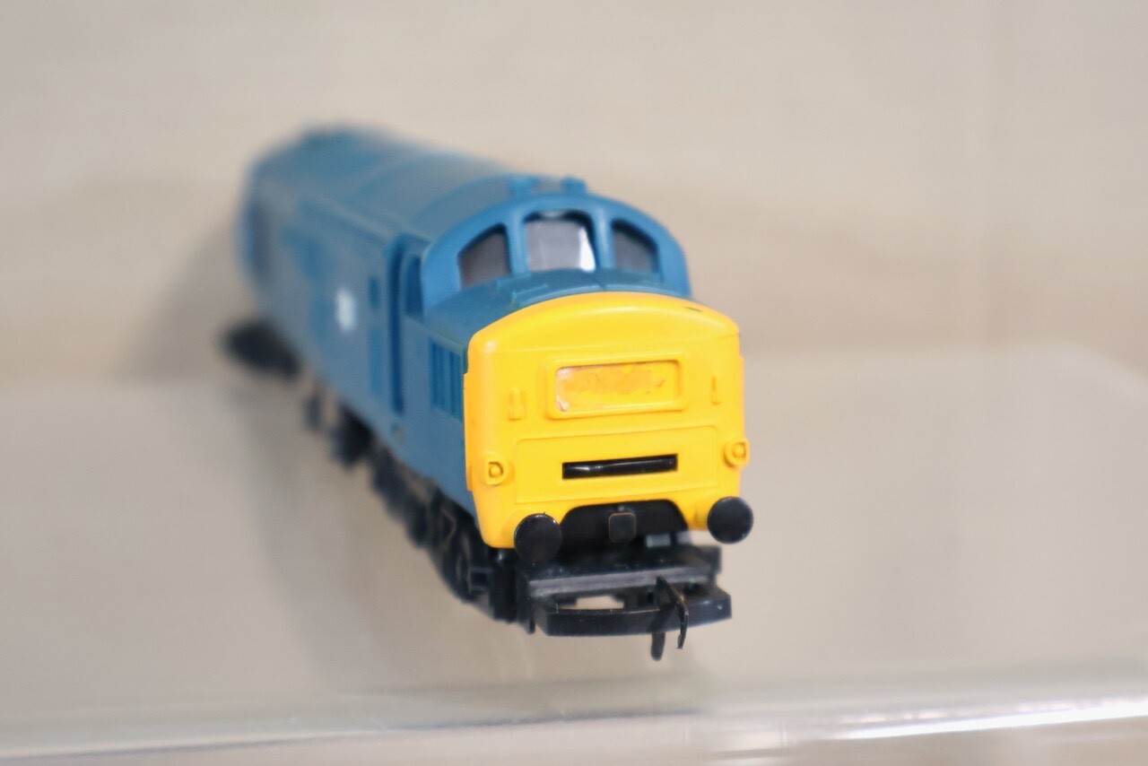 Hornby+R751+Triang+BR+Blue+Class+37+Diesel+LOCO+No+D6830+MINT+Boxed+NG ...