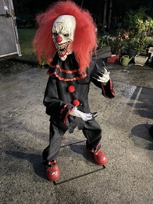 **PROP ONLY** Young Crouchy Killer Clown From Outer Space By Spirit ...
