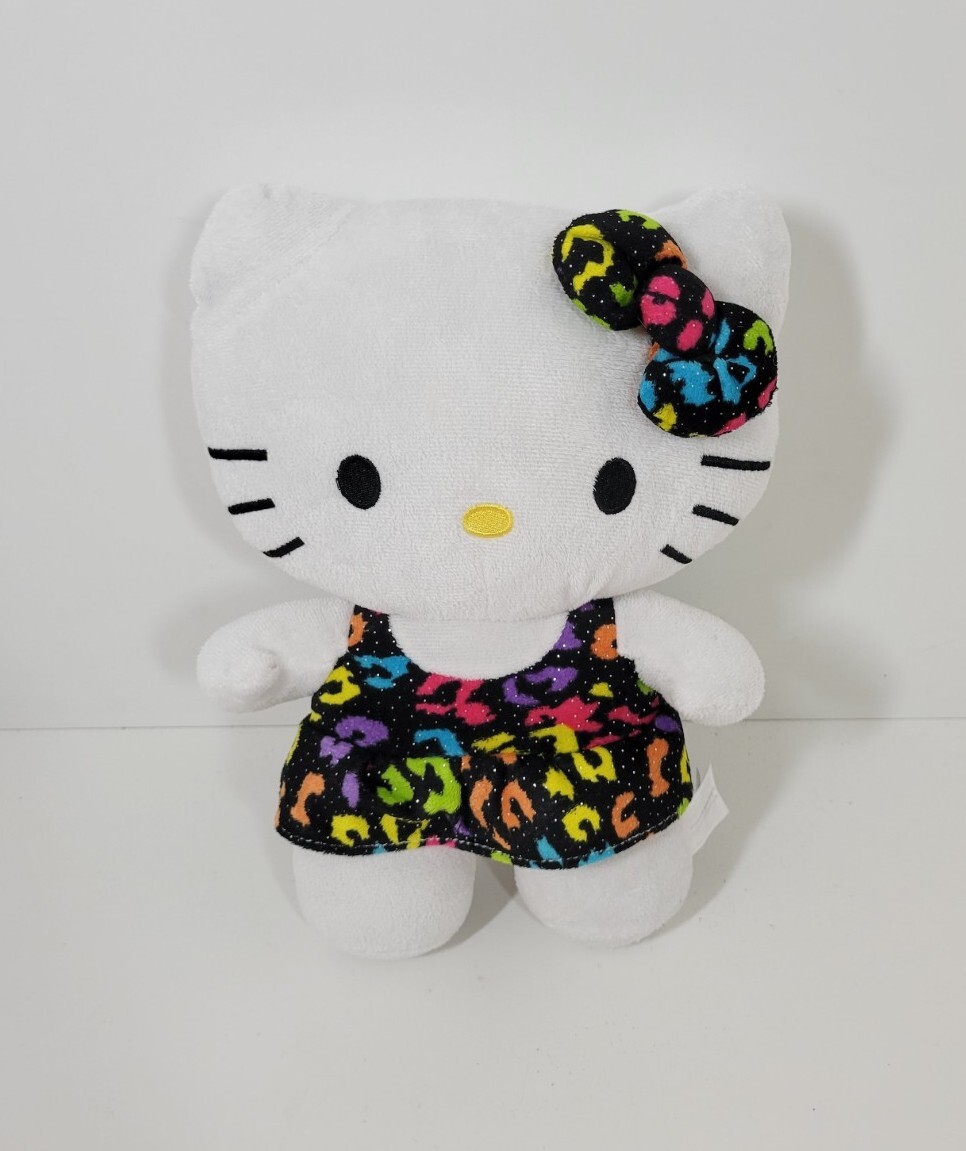 Hello Kitty Leopard Print Backgrounds Hello Kitty Say Hello To The