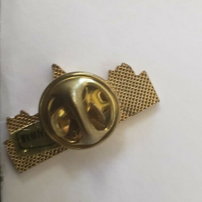 Vintage Victoria BC Lapel pin Canada British Columbia ou48 1" Souvenir ...