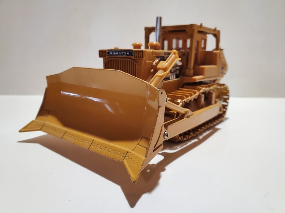 Yonezawa Toys Komatsu D455A Bulldozer The Killdozer Model 1:50 Diecast ...