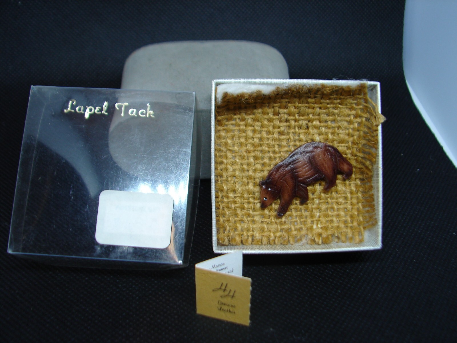 LAPEL TACK HINDERLAND HANDCRAFTS LEATHER BEAR IN ORIGINAL BOX ! | eBay