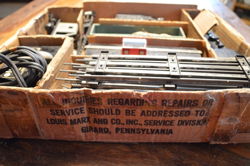 Vtg MARX Train Set,Sears Allstate,Tin Cars,Crane,Crossing Gate,Track ...