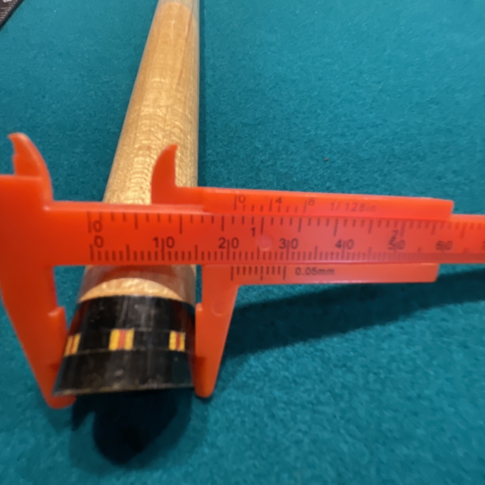 pool cue shaft 5/16x14 20 Yrs Old. 13mm @tip 21mm @ Joint Low Dif ...