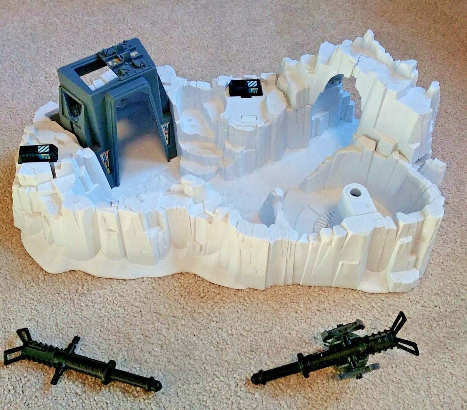 VINTAGE STAR WARS HOTH IMPERIAL ATTACK BASE 1980 KENNER ALMOST COMPLETE ...
