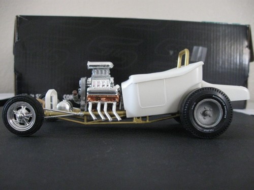 Altered Roadster 1926 Ford AMT Specialty body vintage 1:25 model car ...