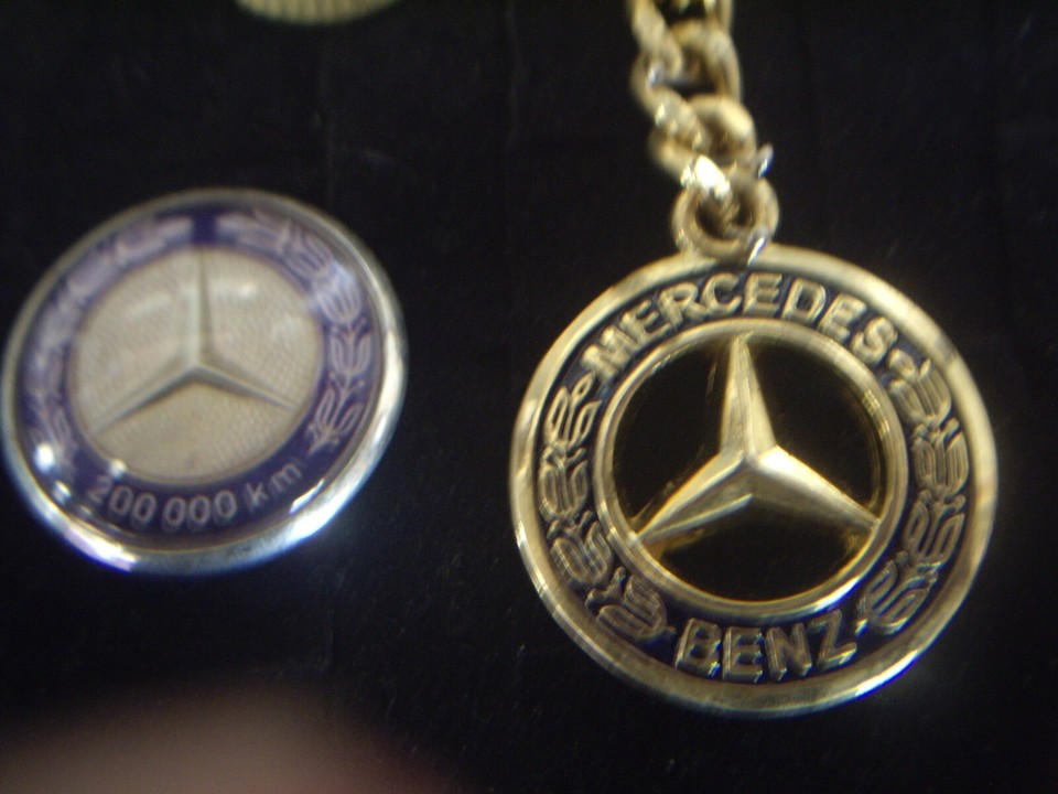 Mercedes Benz 200,000 KM Mileage Grille Badge (3 INCH PRESENTATION ...