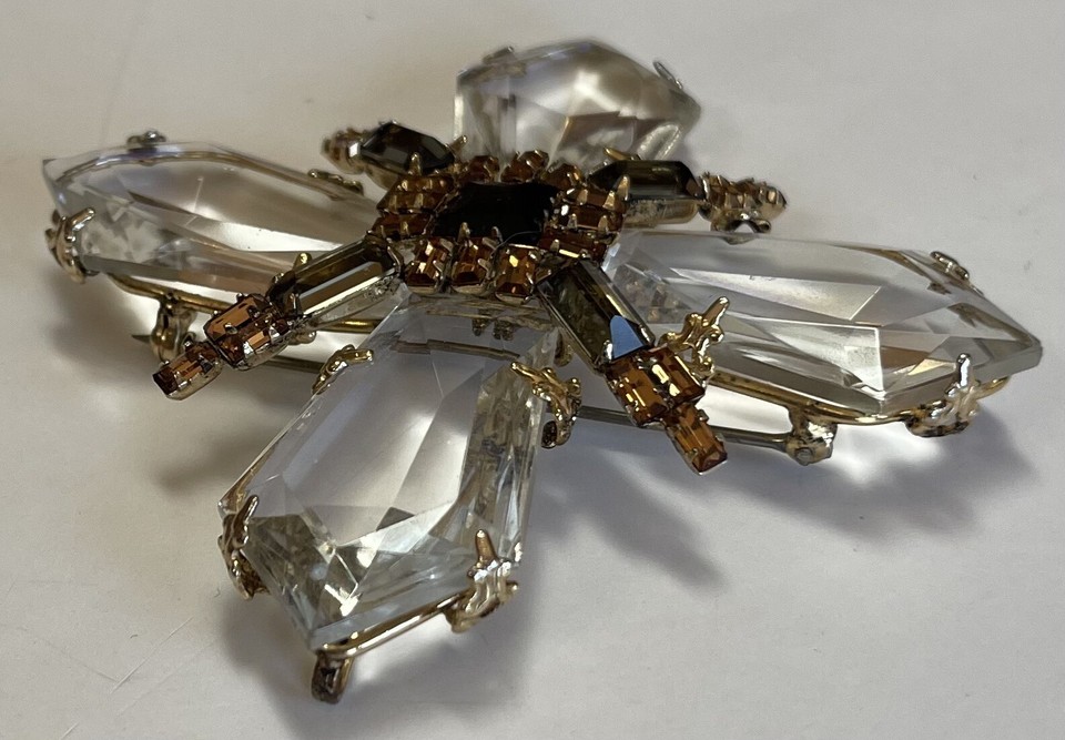 SCHREINER LARGE VINTAGE FACETED GLASS TOPAZ RHINESTONE CROSS PIN BROOCH ...