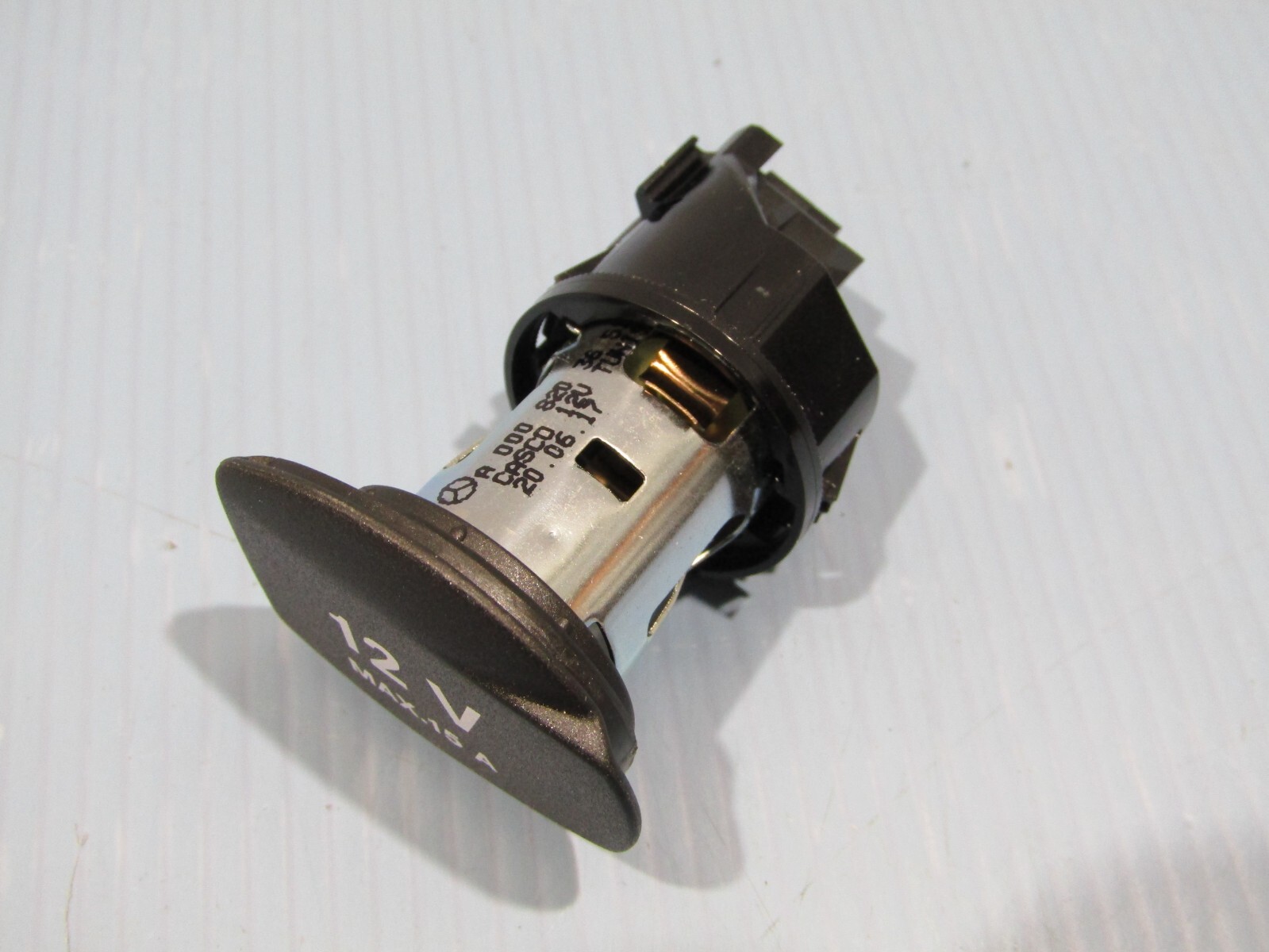 Mercedes W221 W222 W212 R231 W205 12V Socket Housing Genuine ...
