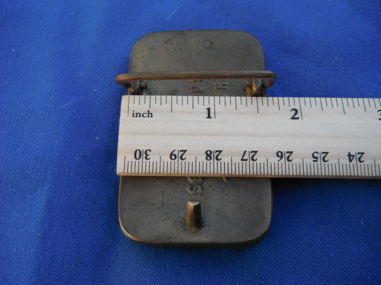 Custom VINTAGE Grumpy Bear scrimshaw belt buckle BRAS… - Gem