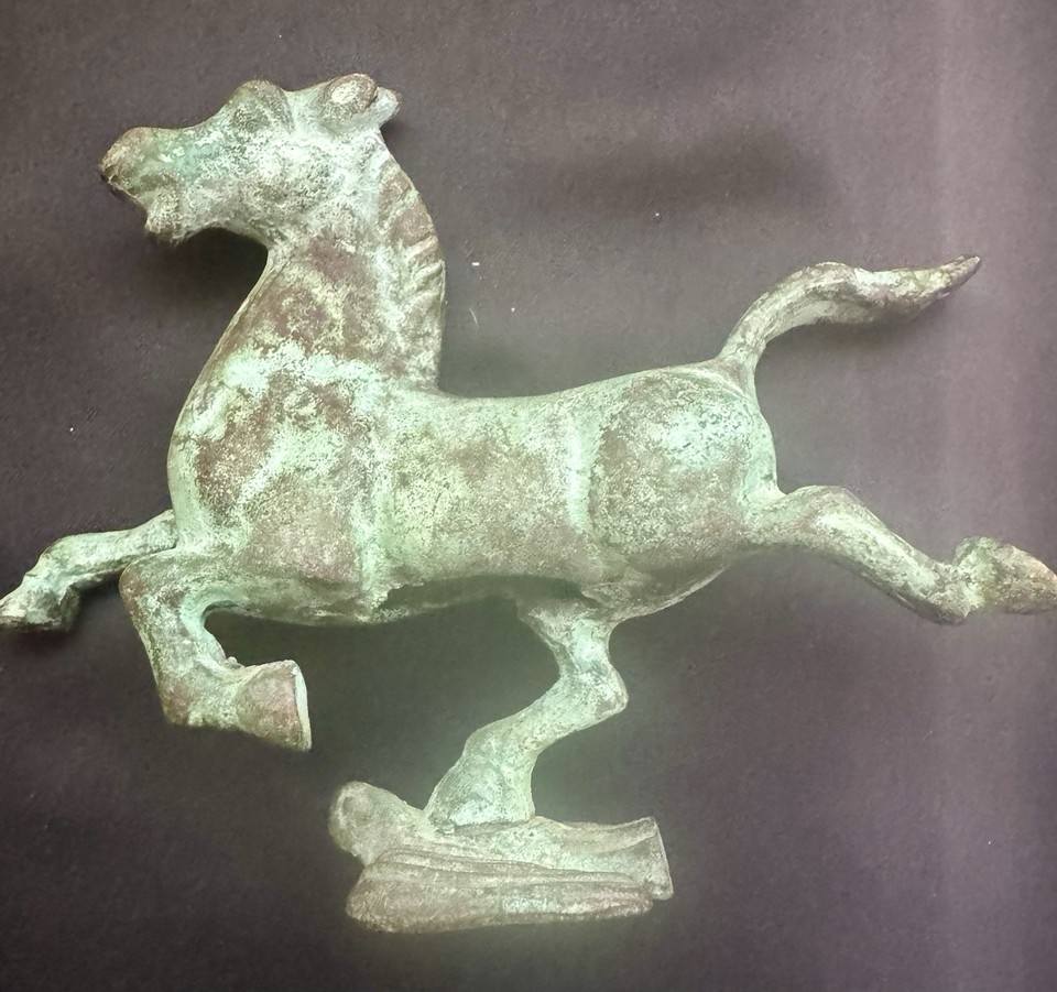 Vintage Bronze Of The Eastern Han Dynasty “Flying Horse Of Gansu ...