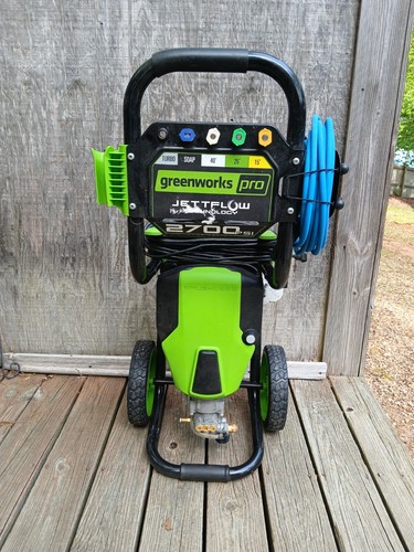 Greenworks Pro 2700 PSI 2.3-GPM Cold Water Electric Pressure Washer ...