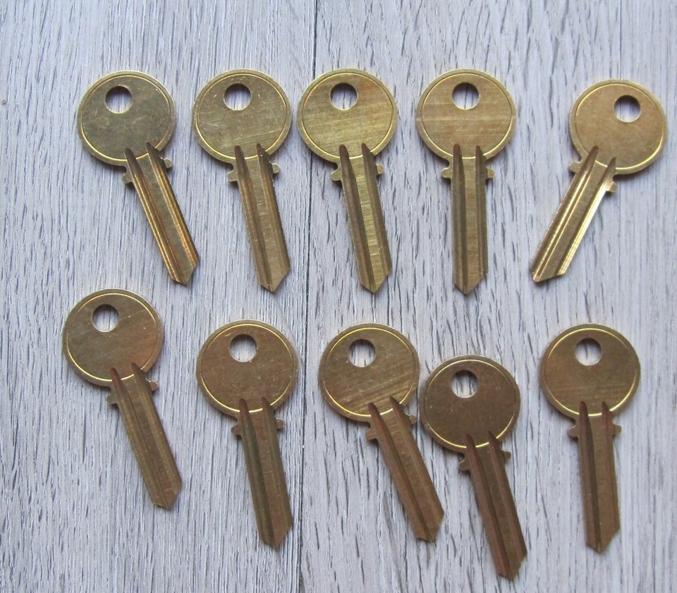 10 Taylor (ilco) Y1 key blanks for Yale vintage un-cut keys | eBay