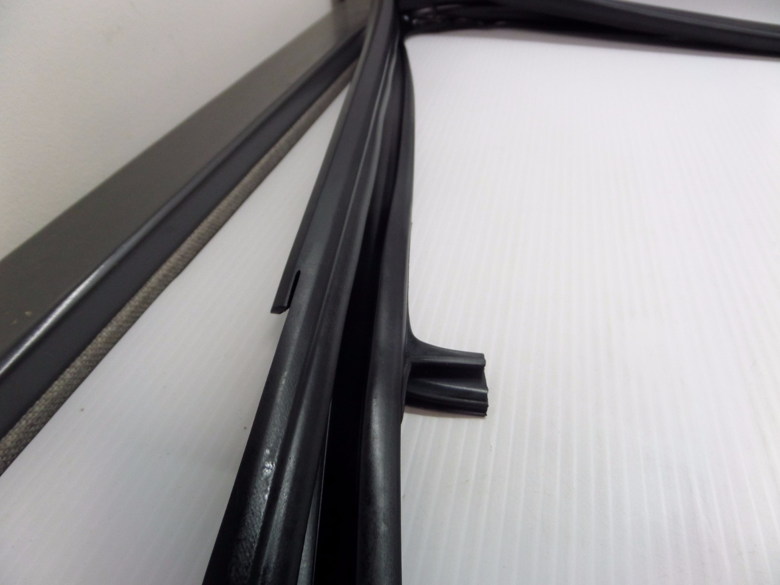 Toyota 4Runner 03-09 Rear Glass Run Channel Weatherstrip Genuine OEM OE ...