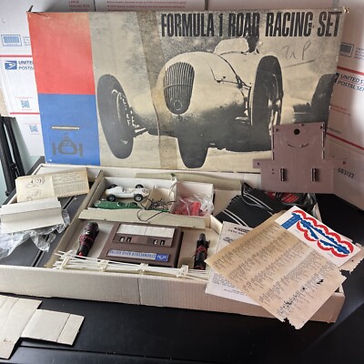STROMBECKER FORMULA 1 ROAD RACING SET IN BOX WITH CARS READ DESC SEE ...