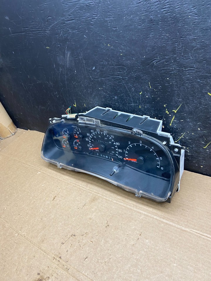 1999 - 2001 Ford F150 F-150 Speedometer Cluster Gauge Oem w6528 DG | eBay