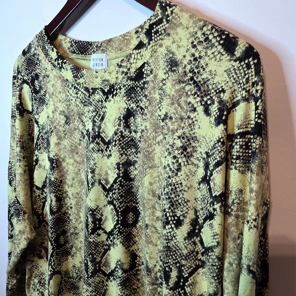 Peyton Jensen Yellow Black Snake Skin Print Top Size Medium | eBay