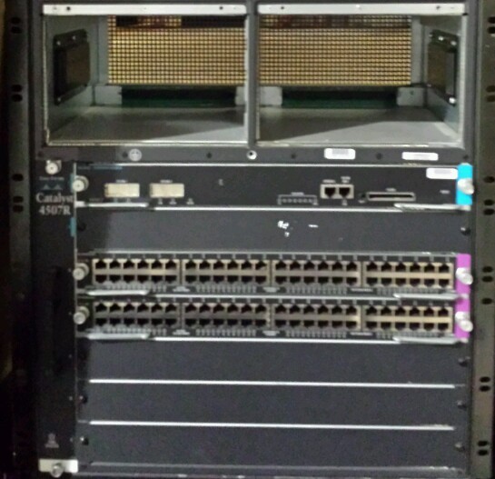 Cisco 4500 4507R Chassis PLUS (2x) WS-X4148-RJ45V & (1x) WS-X4515 Sup ...