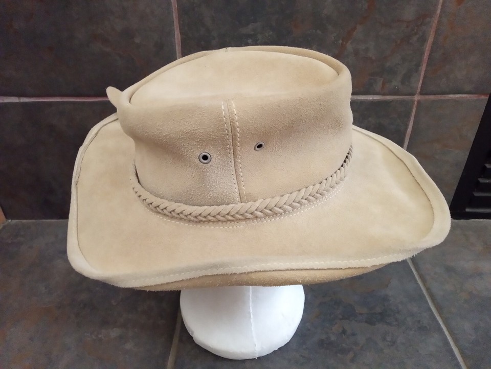 Cutana Design Australian Made Crocodile Logo Leather Outback Bushman ...