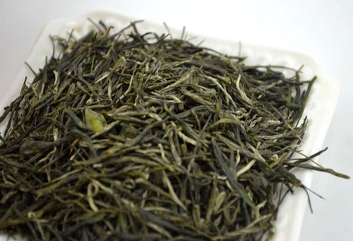 Premium early spring E mei Mao Feng Green Tea,MingQian E Mei Mao Feng ...