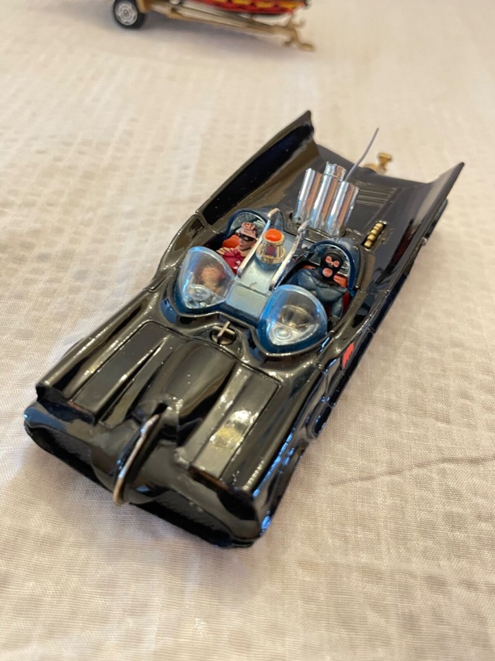 Corgi batmobile gift set 3 All vehicles are 100% original & mint with ...