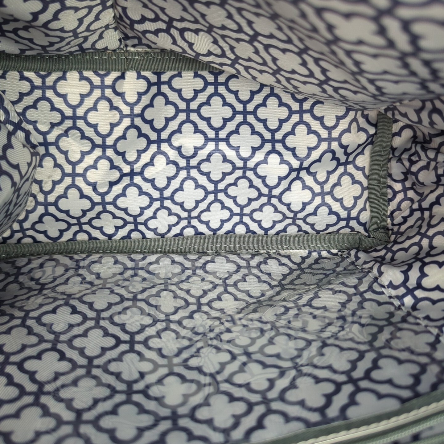 Lug Medium Tote With Trolley Sleeve Skyliner Gray & B… - Gem