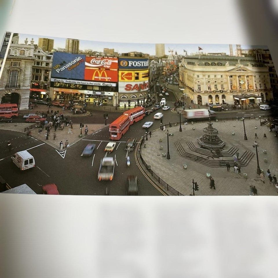 Chiara Libero London Places and History Travel Guide Good Condition ...