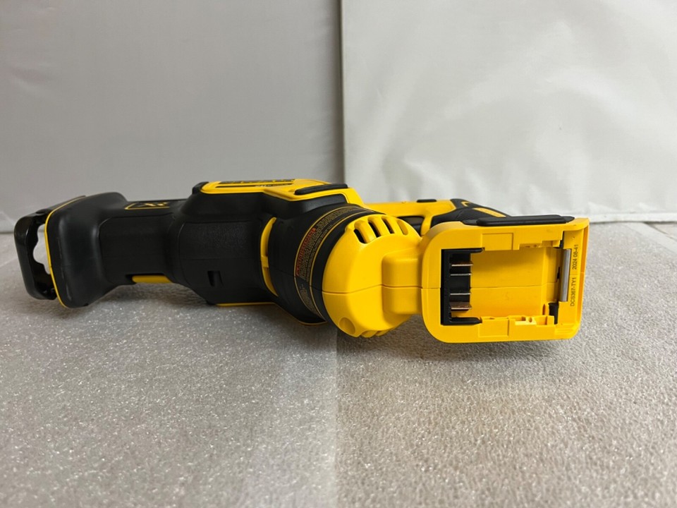 New DeWalt XR 20v Max DCS367B Brushless Cordless Reciprocating Saw ...