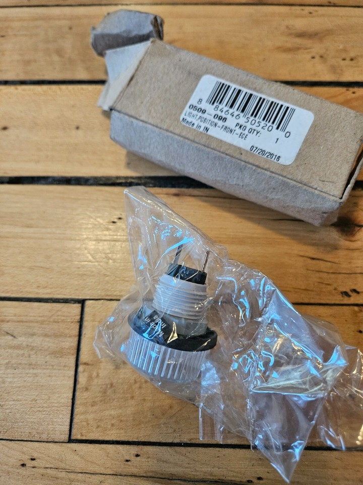 NOS Arctic Cat Front Position Light ECE 0509-096 | eBay
