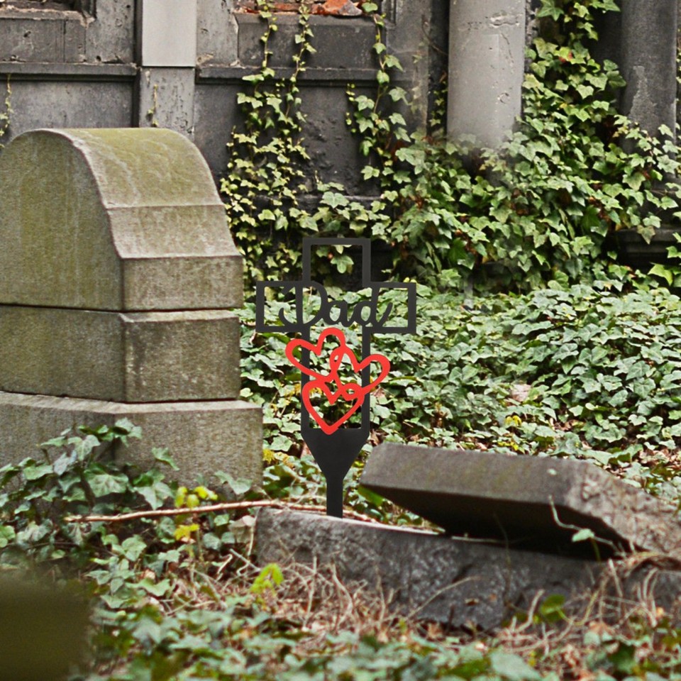 Decorations for Grave Cemetery Memorial Pile Cemetary Markers Graves ...
