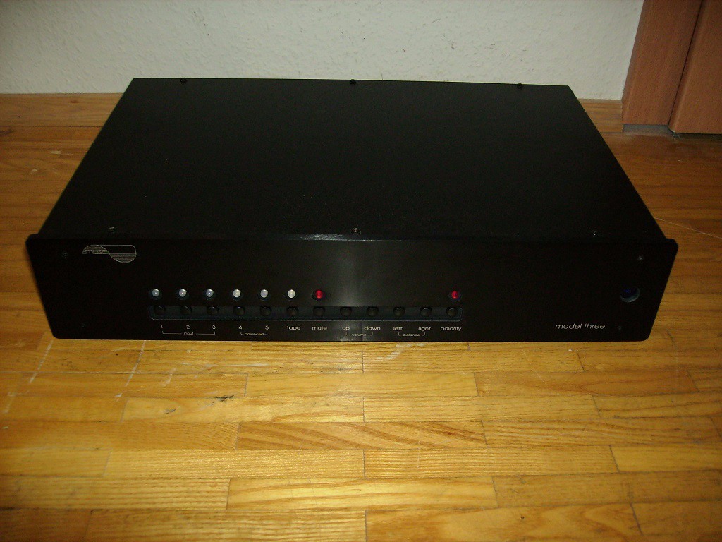 Muse Model Three Vorstufe / Exzellenter Zustand / Fernbedienung | eBay