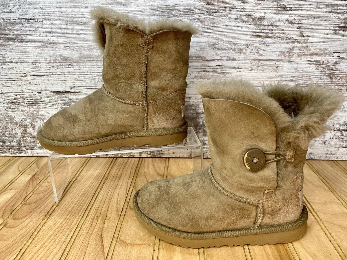 Uggs Boots For Girls Button