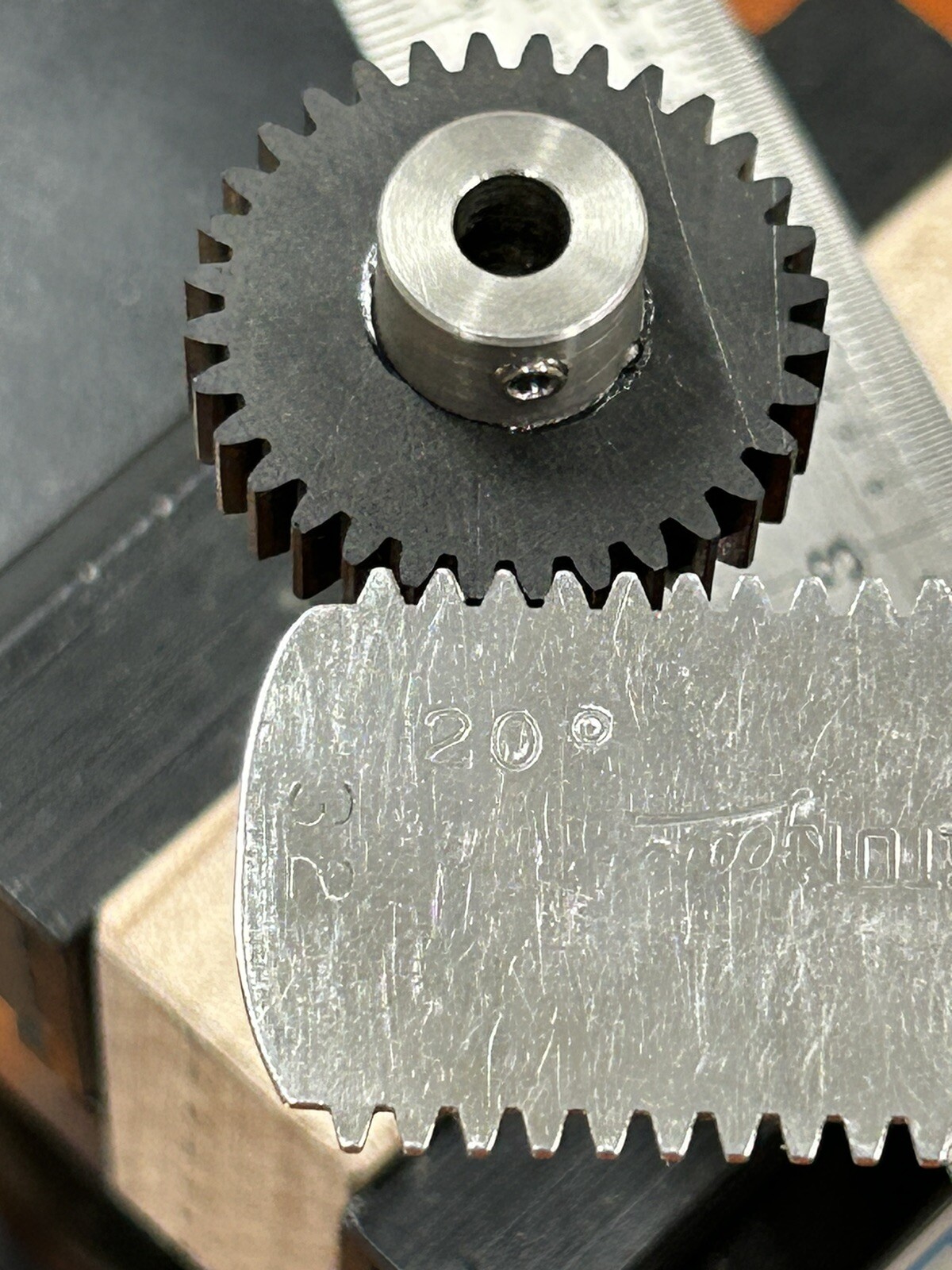 QTY 1 BERG 32 PITCH 32 TEETH DELRIN ACETAL SPUR GEAR 3/16” BORE WITH ...