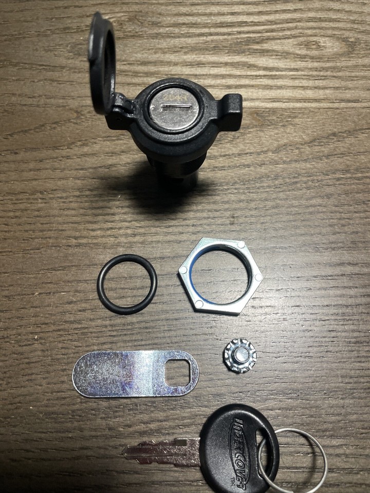 UNDERCOVER TONNEAU HEAVY DUTY COVER LOCK OEM ( 1 LOCK )W/ MOUNTING ...