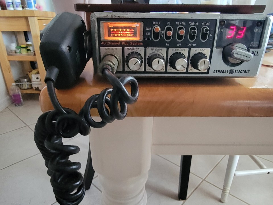 Vintage General Electric CB RADIO - 40 Channel GE model 3-5819A See ...