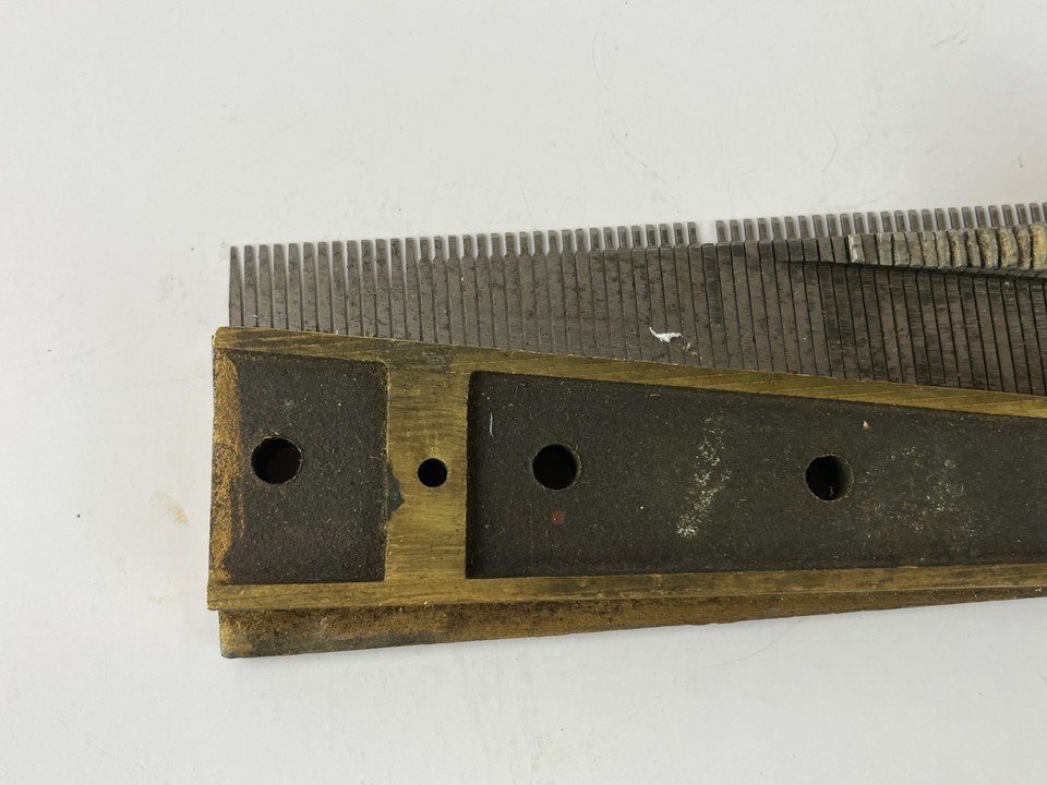 Antique Music Box Comb Disc Changer Regina Corona ? 6 1/2" 5 Hole Part ...