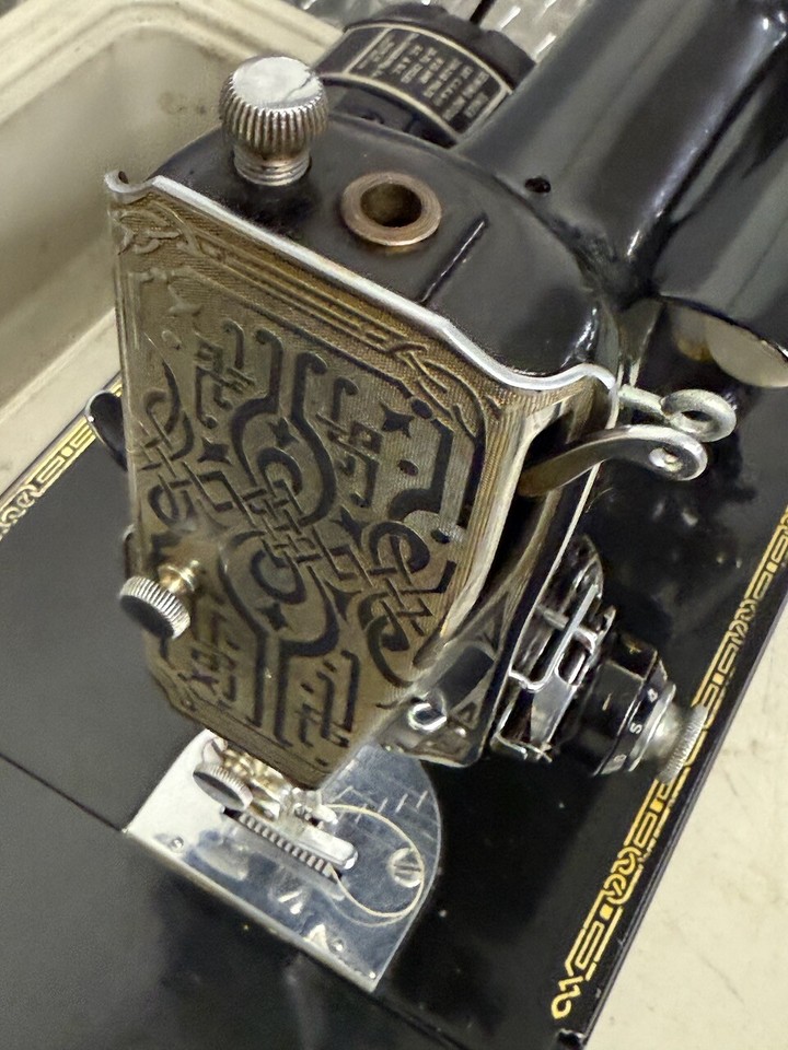 Singer 221K Featherweight Sewing Machine Portable Vintage Case Pedal | eBay