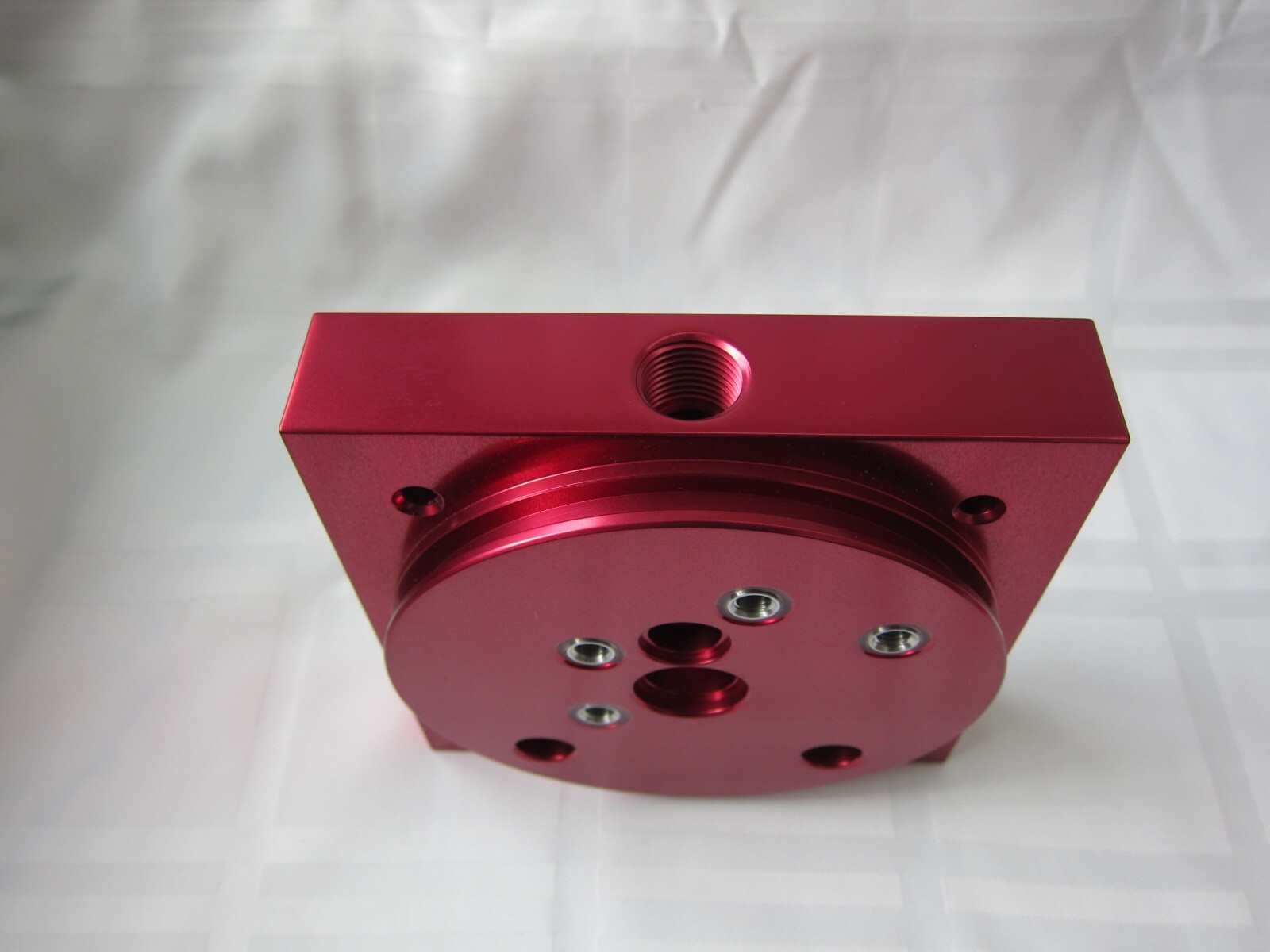Lowrider Hydraulics Red anodized block, 1/2" port, 3/8" side returns ...