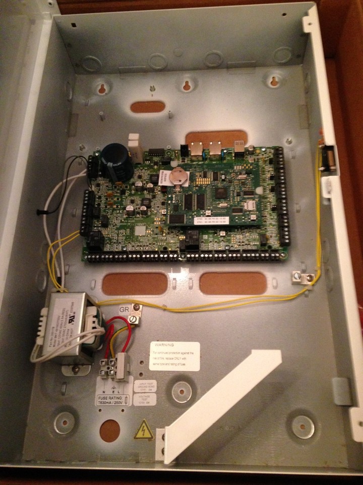 Lenel NGP-3320UL Extended Dual Door Controller, UL Enclosure and Power ...