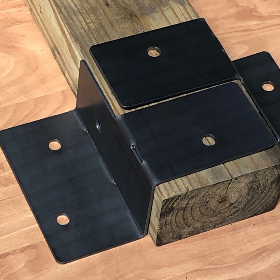 PostHugger™ 2Pc Wall Hugger™ Rail/Post/Fence Mount Brackets For 4x4 or ...