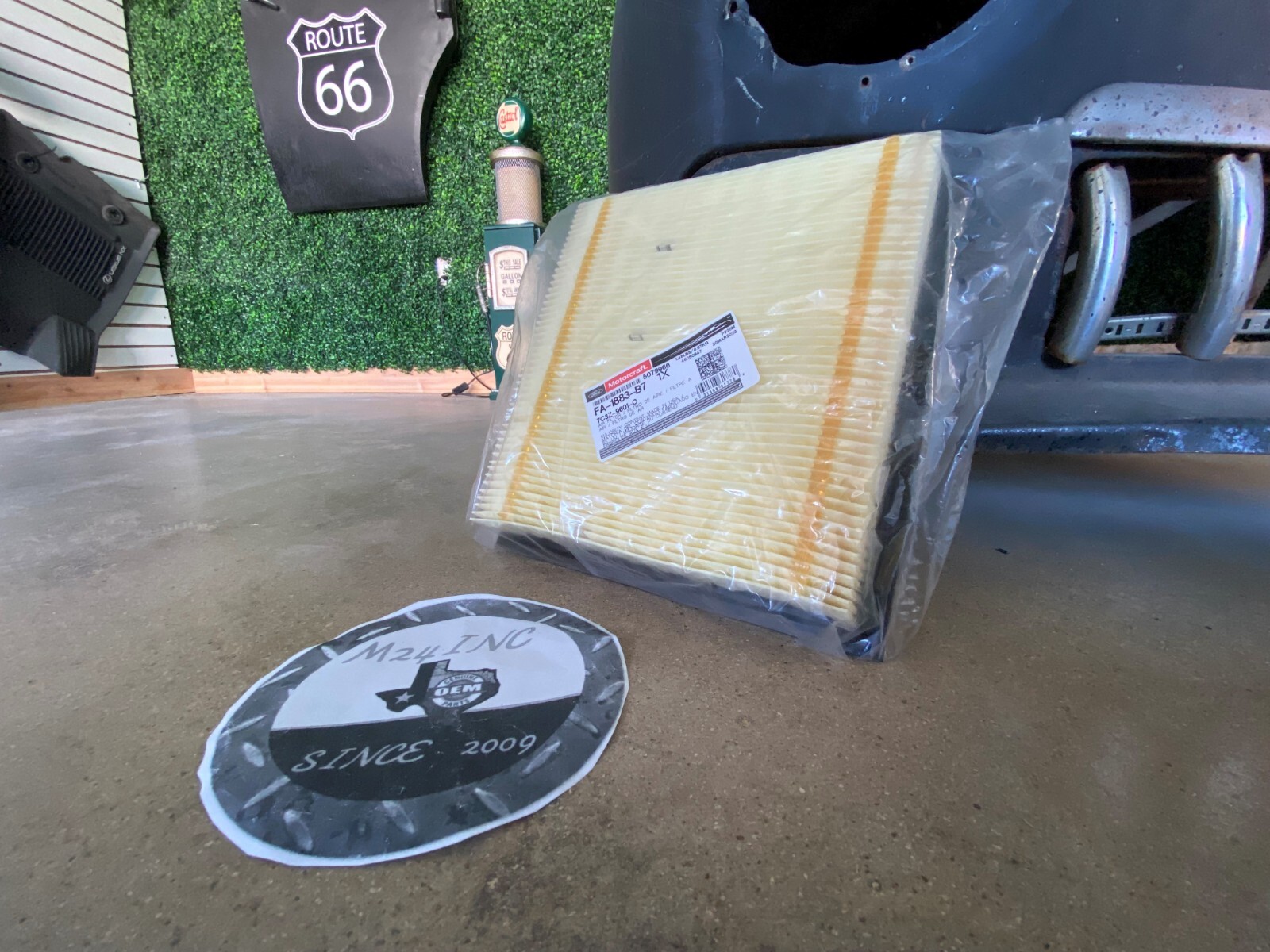 MOTORCRAFT FA-1883 - Air filter cross reference