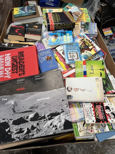 Pallet of over 1100+ Mixed Used Books / Collection in person only ...