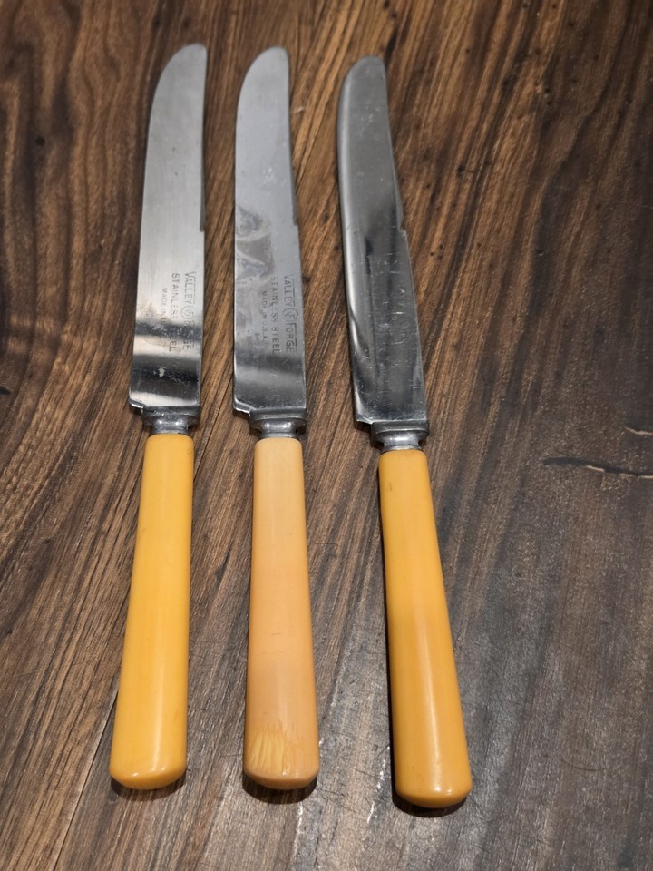 3 Vtg Valley Forge Butterscotch Bakelite Handle Flatware Butter Knife ...