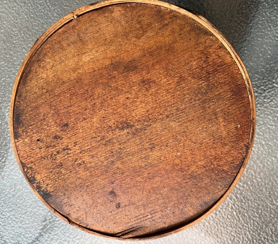 Exceptional pair NE Primitive pantry boxes, finger lap, orig. paint ...