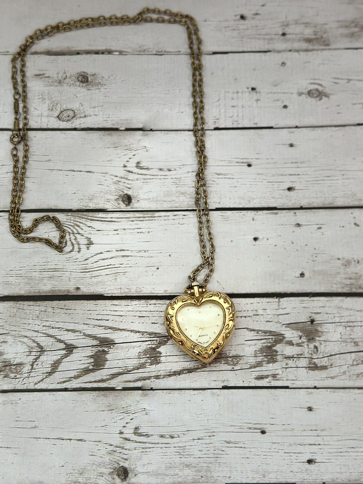Vintage Avon 1993 Gold heart watch pendant necklace - Gem