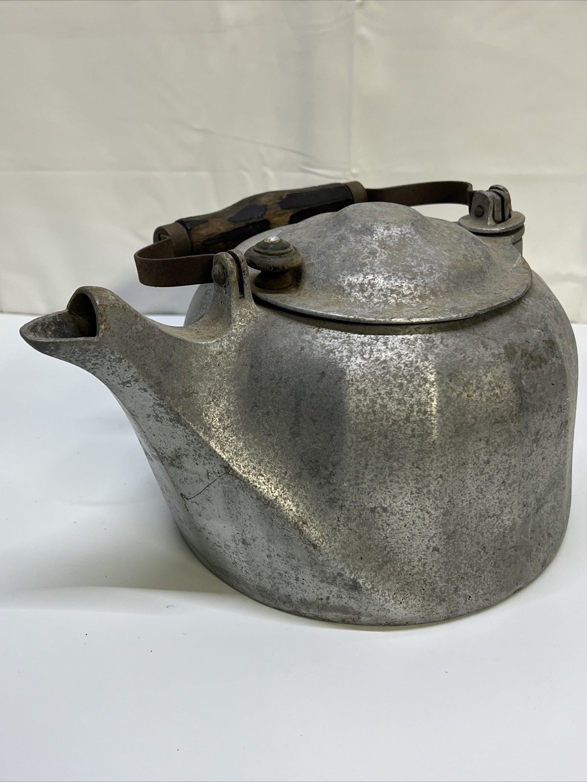 Wagner Ware Sidney,O. /4 Qts Colonial Tea Kettle / Pat.Feb 18 1902 ...