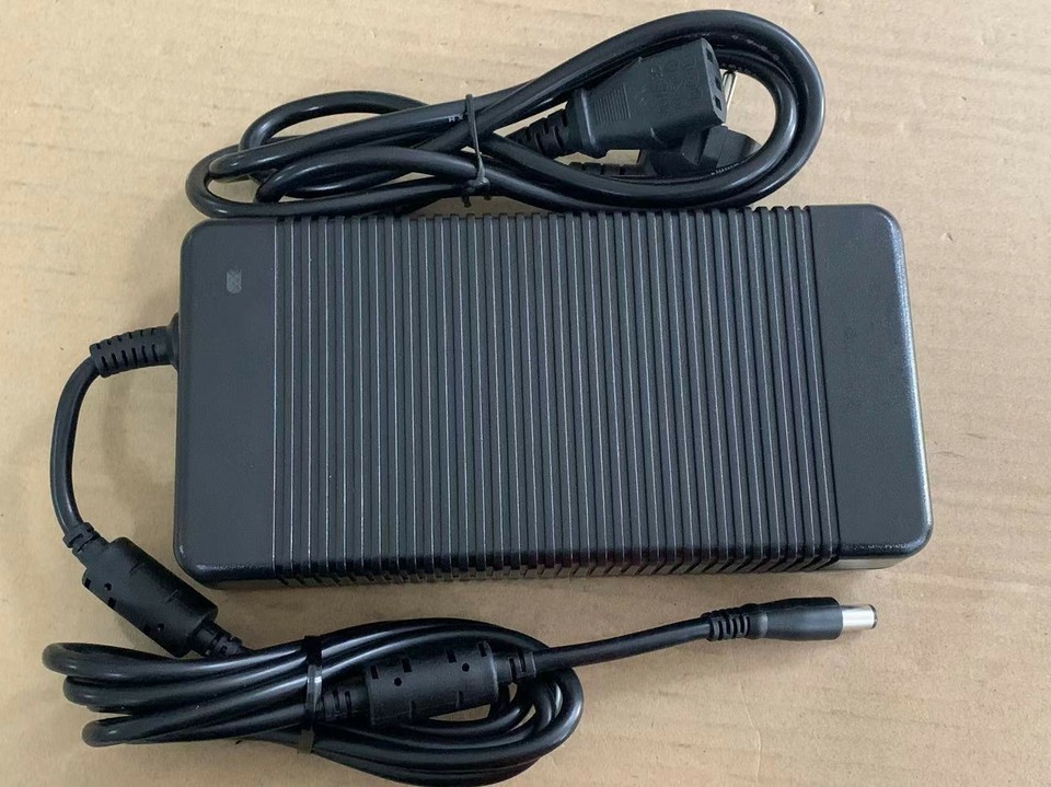 GENUINE DELL ALIENWARE M18X R1 R2 X51 330W AC ADAPTER CHARGER XM3C3 ...