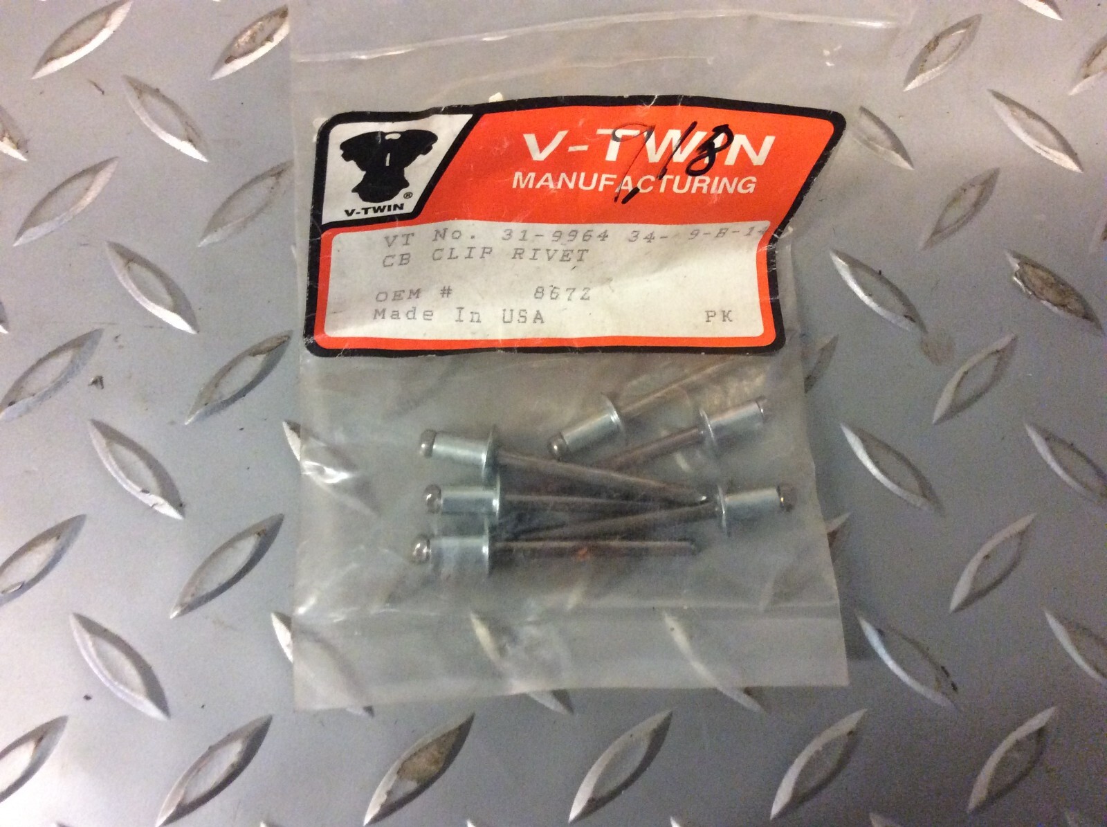 V-Twin Circuit Breaker Clip Rivet Lot of 6 Rivets Harley Davidson 8672 ...